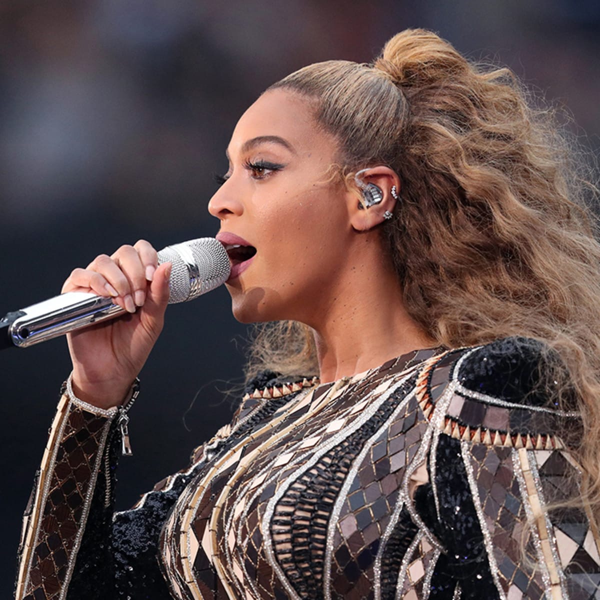 Beyonce The Most Powerfull Woman In Music Biography Net Worth Beyonce The Most Powerfull Woman In Music Biography Net Worth